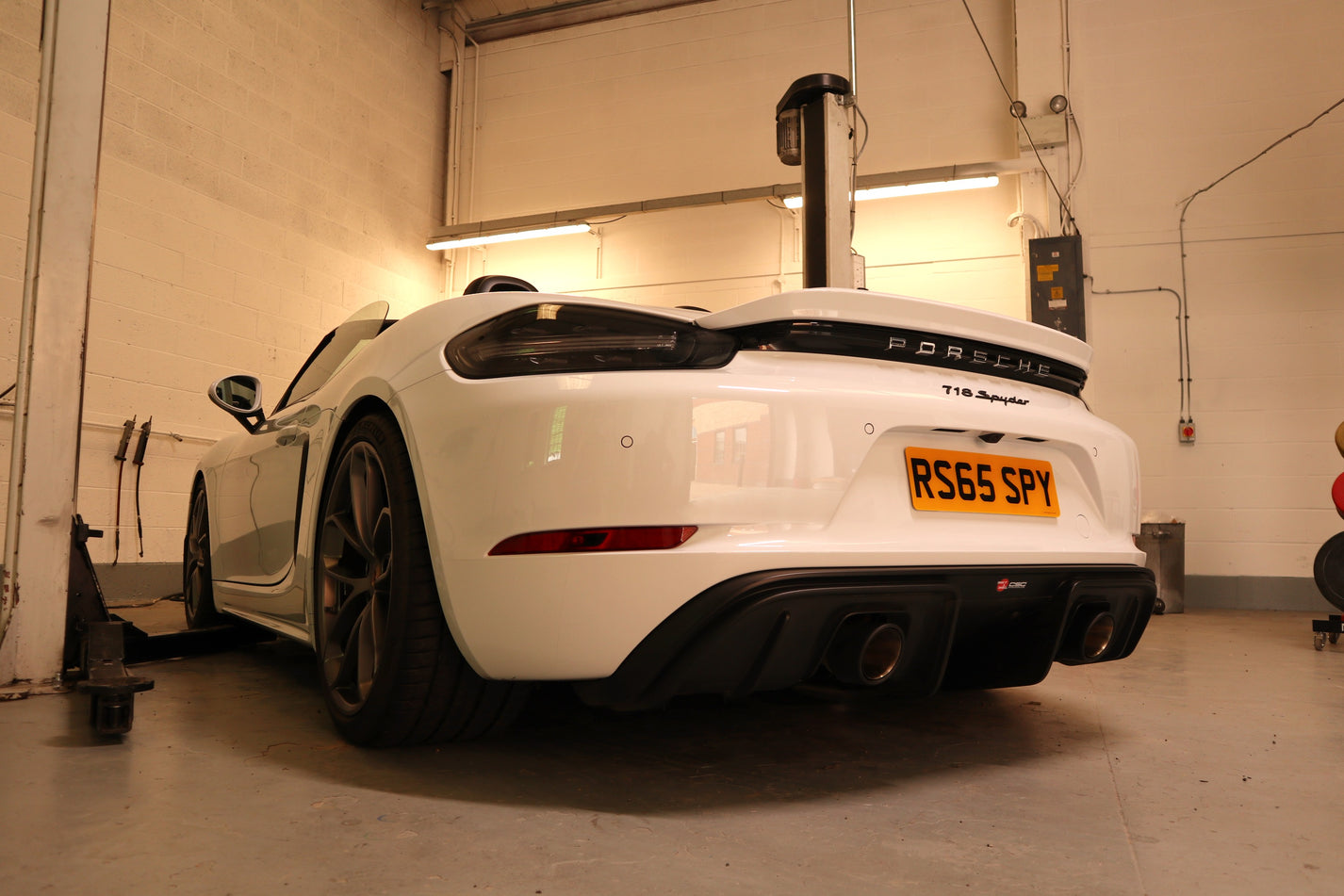 STG 718 Spyder/GT4 & 981 GT4 Chassis Setup – String Theory Garage